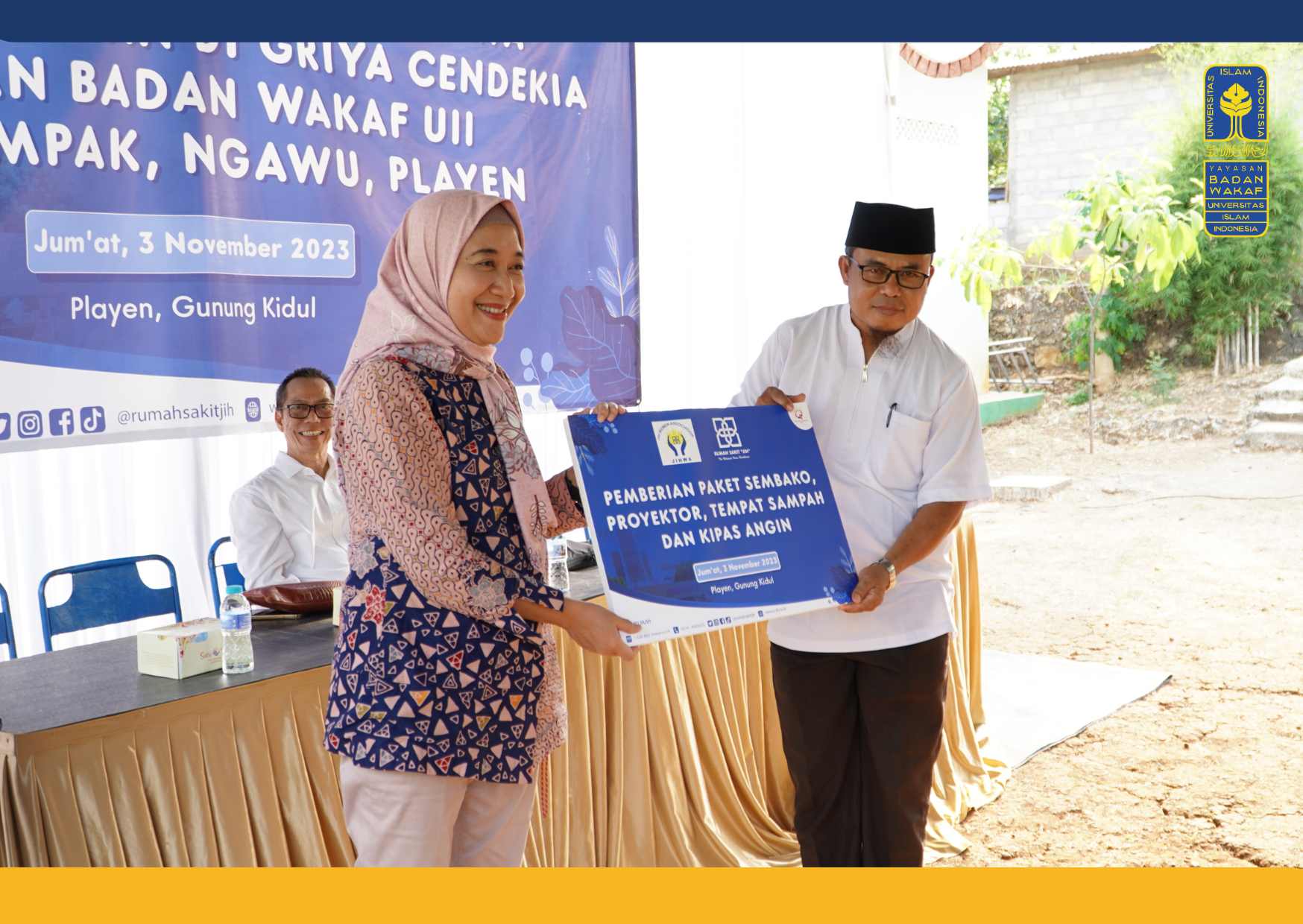 JIH Sambut Hari Kesehatan Nasional dengan berbagi kepada Desa Binaan YBW UII | Yayasan Badan ...